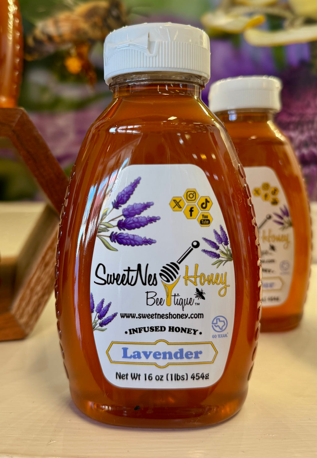 Lavender Infused Honey 16oz – SweetNes Honey Apiaries & Beetique